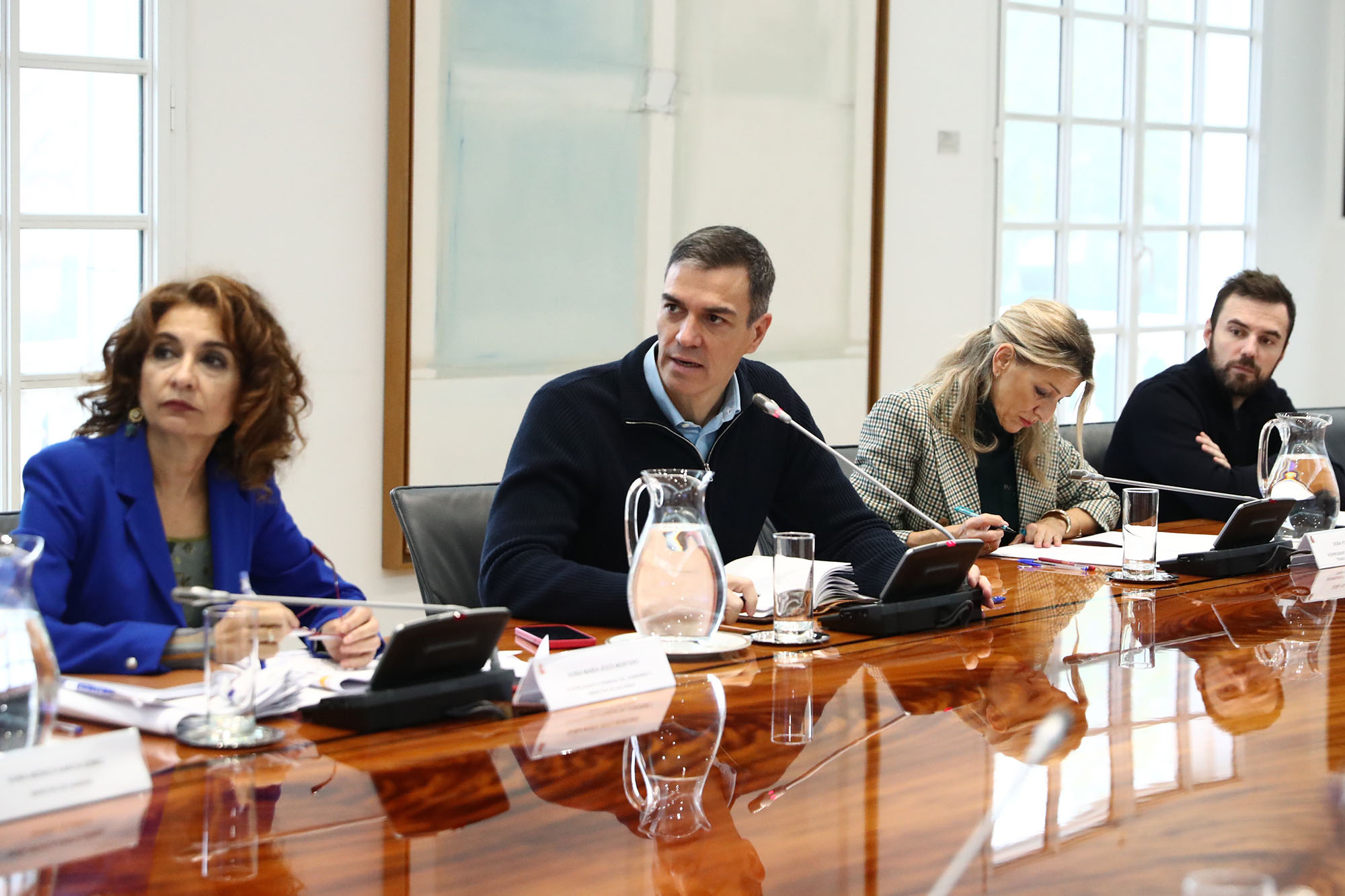 La Moncloa. Pedro Sánchez preside la reunión del Comité de crisis para ...